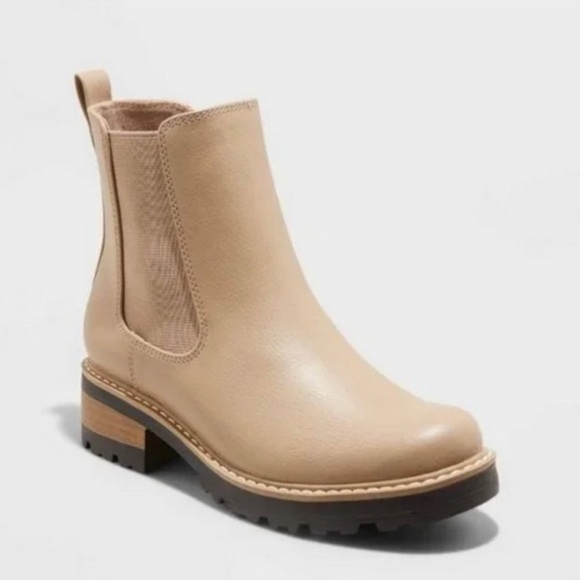 Universal Thread | Shoes | Nwt Universal Thread Celina Chelsea Boot ...